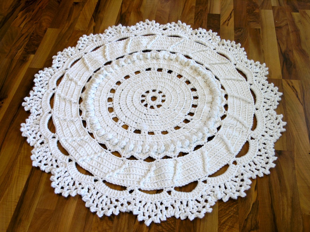 A Giant Crochet Doily Rug for Our Living Room – Dances With Wools